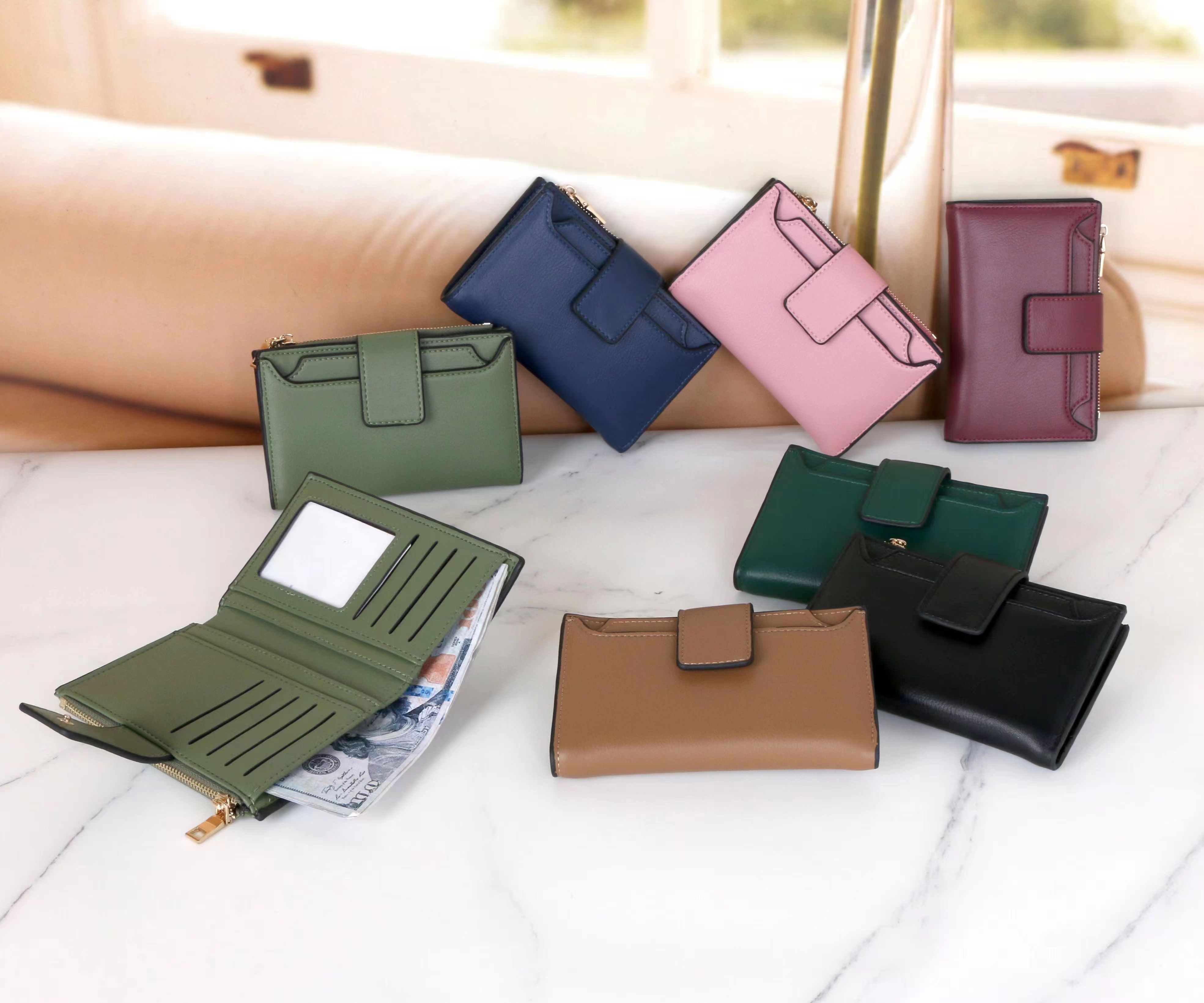 Medium Size Plain Ladies Wallet Fashionable Purse With Cardslot